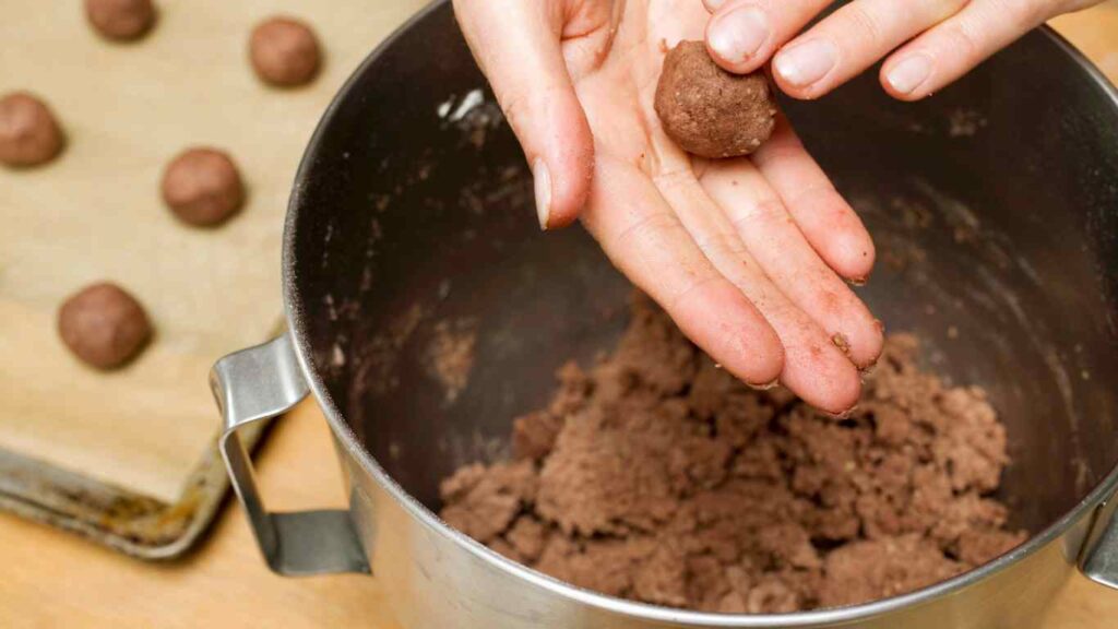 Hazelnut Cacao Goodie Balls recipe Burleigh Physiotherapy Nutrition ...